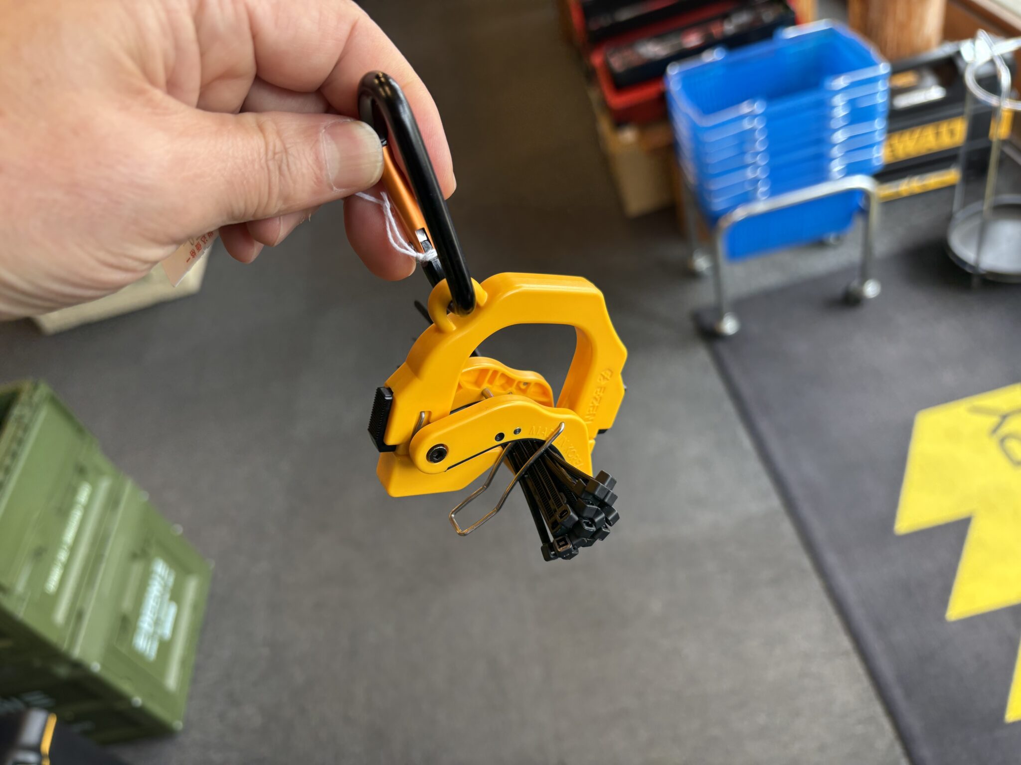 【SATAbuilder’sの佐田さん紹介】動画で話題の注目工具たちを一挙紹介！ - ★工具屋てっちゃんの工具ブログ！